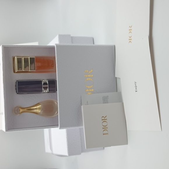 Dior | Makeup | Dior Silver Welcome Gift Set Prestige Serum Rouge 999 ...